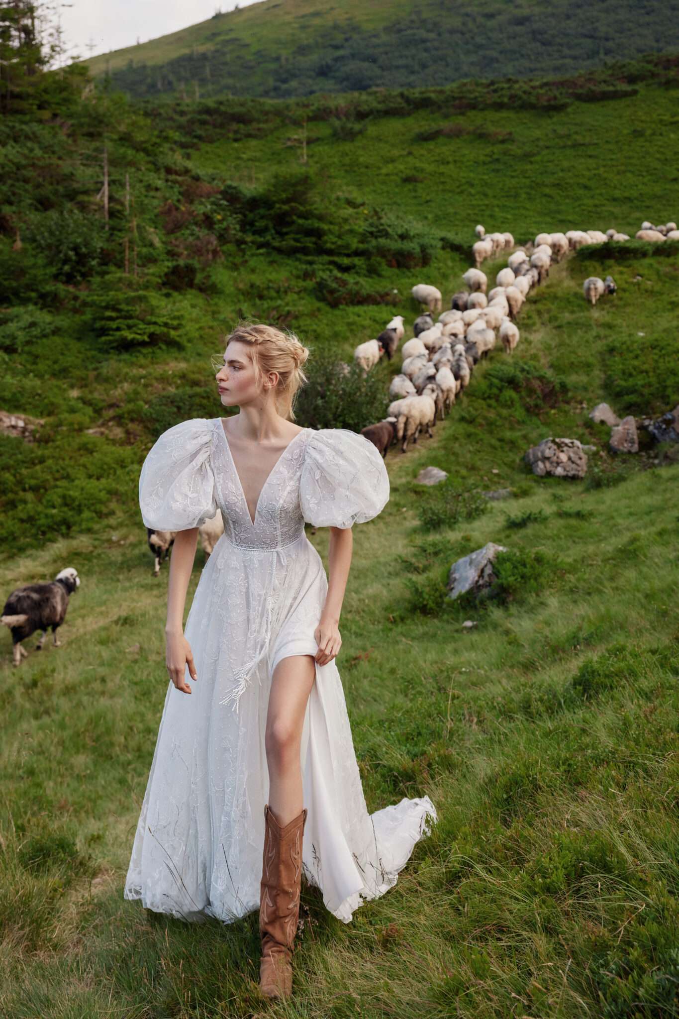 Edith A-line Wedding Dress with Sleeves | Ariamo Boho